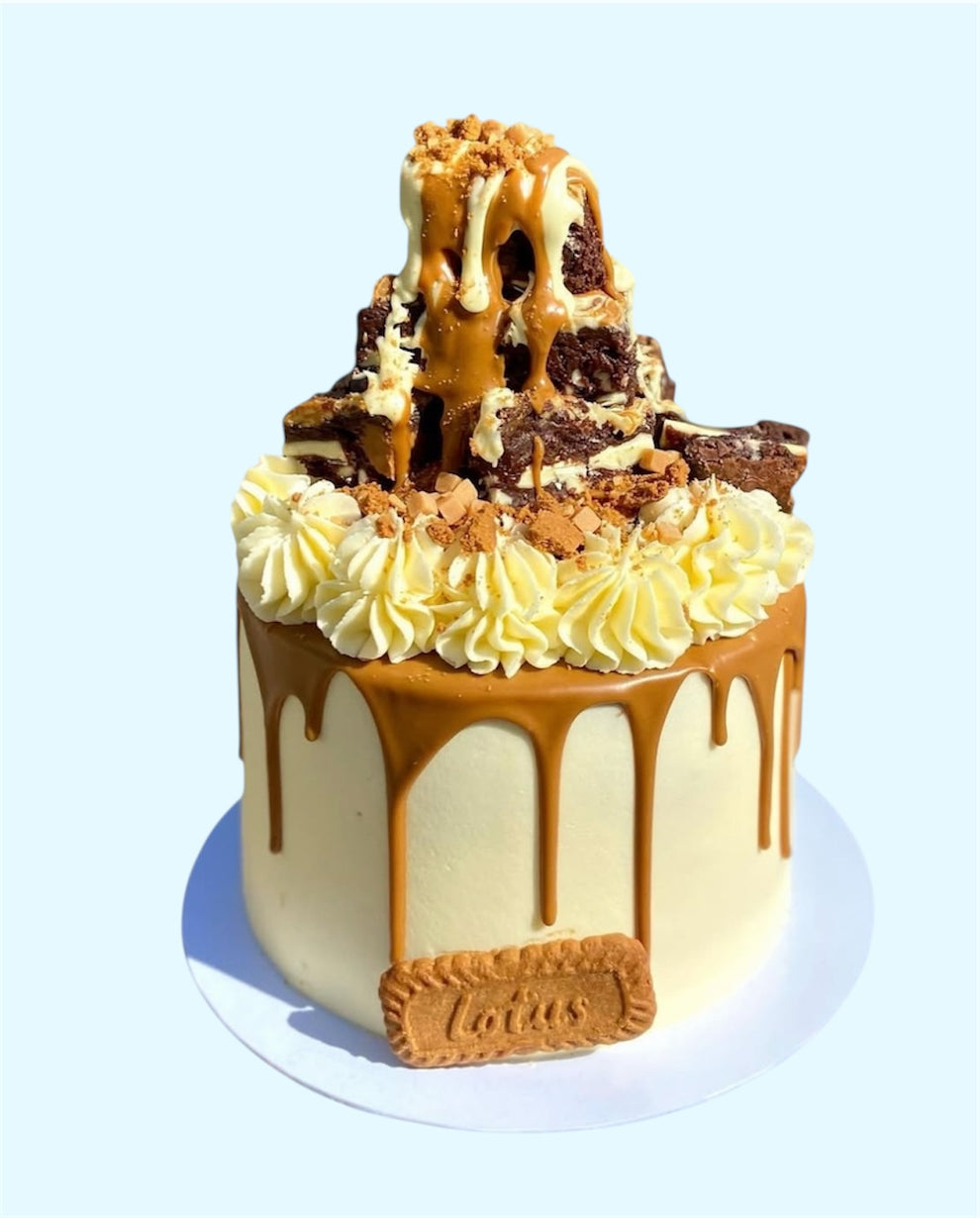 BISCOFF TOWER – The Cake Cottage